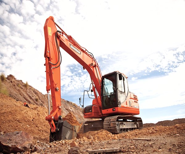 Doosan DX140LC-3 Crawler Excavator: Doosan Infracore Construction Equipment