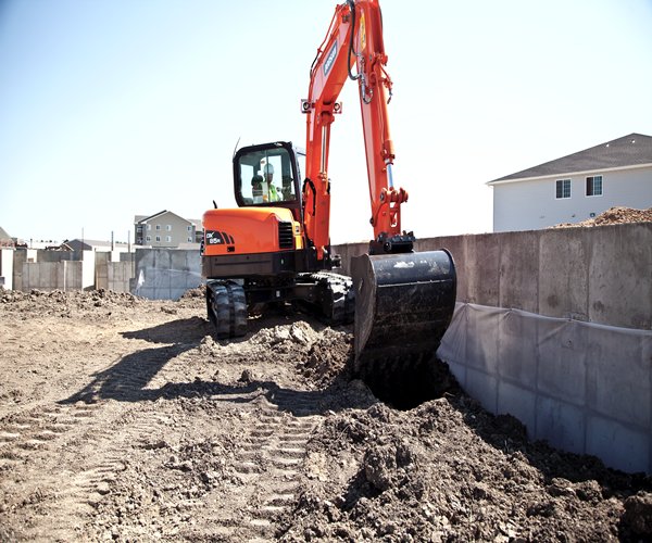 Doosan DX85R-3 Crawler Excavator: Doosan Infracore Constructio Equipment